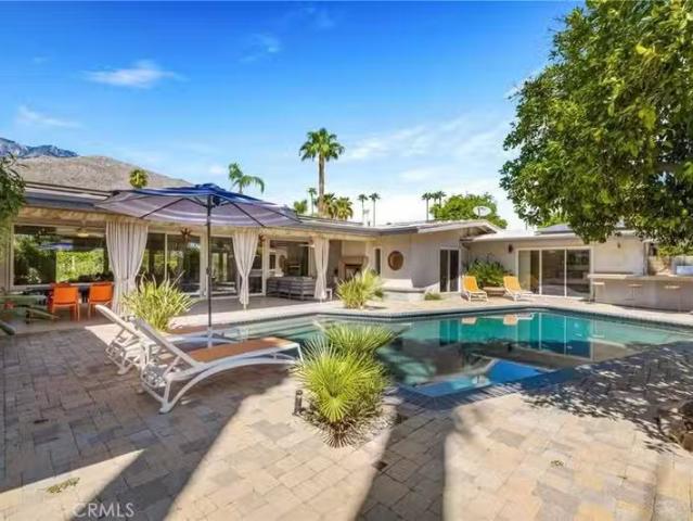 Single Family Residence Palm Springs, CA 1324 S Driftwood Dr