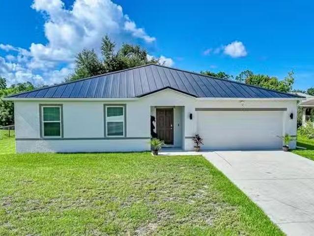 Single Family Residence PUNTA GORDA, FL 23121 Newcun Ave