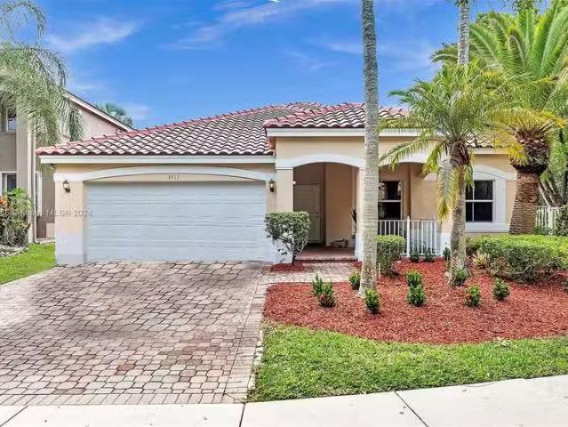 Single Family Residence, Ranch Weston, FL 3711 Falcon Ridge.