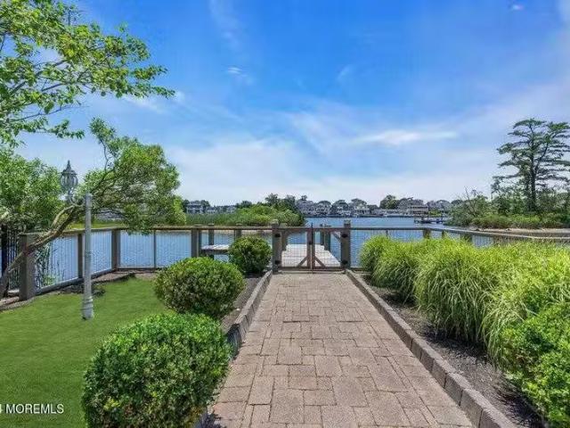 Single Family Residence, Ranch Brick, NJ 685 Carroll Fox Rd