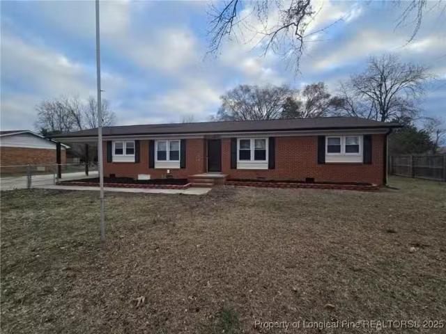 Single Family Residence, Ranch Fayetteville, NC 1443 Larkha.
