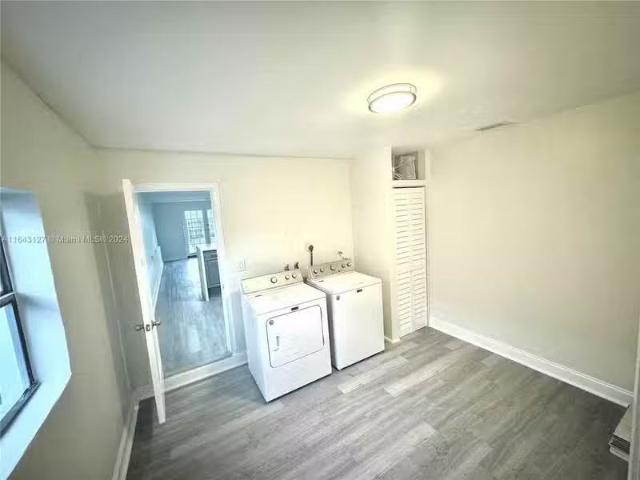 Single Family Residence, Ranch Miami Beach, FL 759 81st St