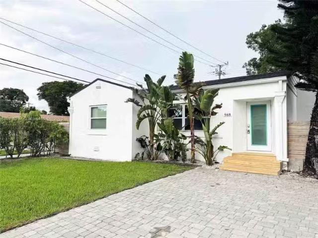 Single Family Residence, Ranch Miami, FL 968 Ne 80th St