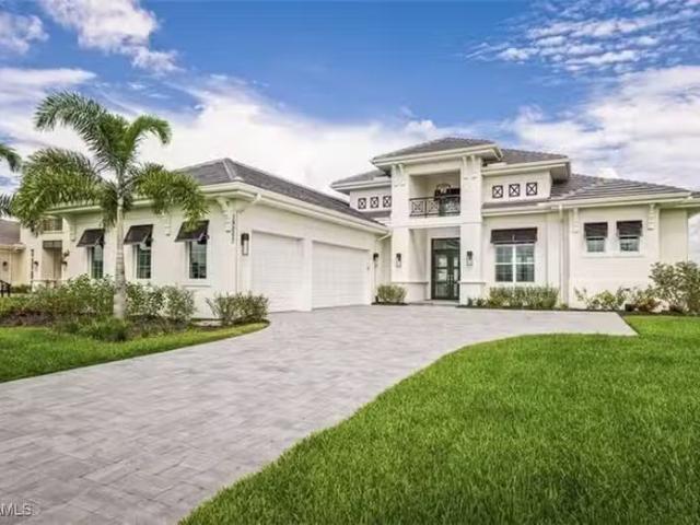Single Family Residence Ranch, One Story, Split Level, Tradi.