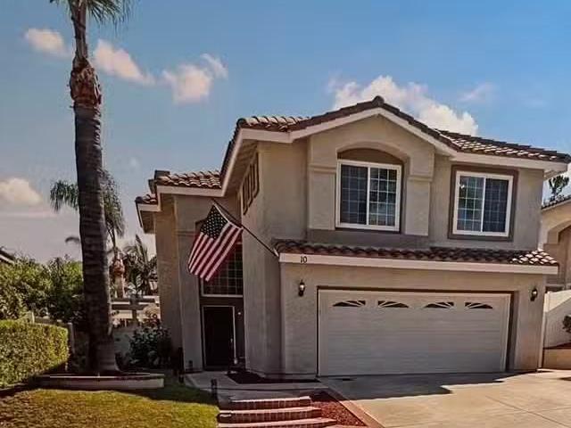 Single Family Residence Rancho Santa Margarita, CA 10 Via E.