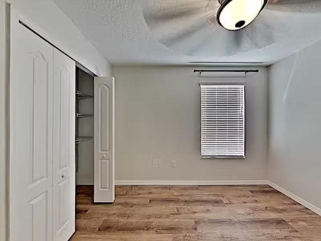Single Family Residence RUSKIN, FL 6304 Trent Creek Dr
