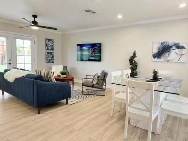 Single Family Residence Simi Valley, CA 1295 Harold Ave