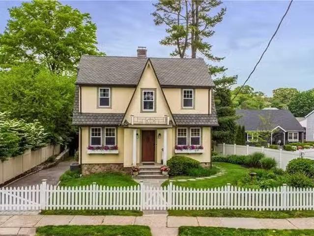 Single Family Residence, Single Family, Tudor Mamaroneck, NY.