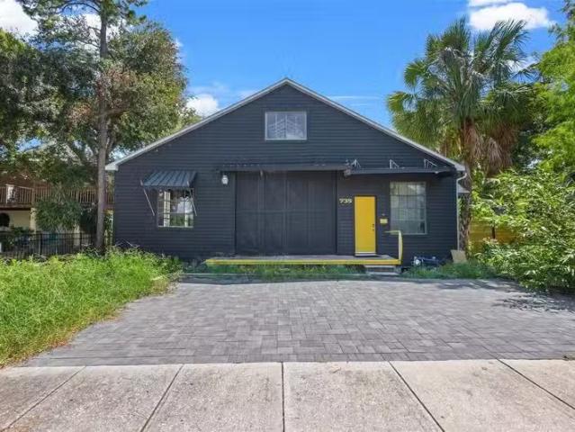 Single Family Residence ST PETERSBURG, FL 735 17th St N