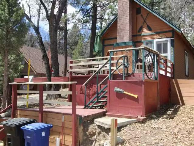 Single Family Residence Sugarloaf, CA 748 Moreno Ln