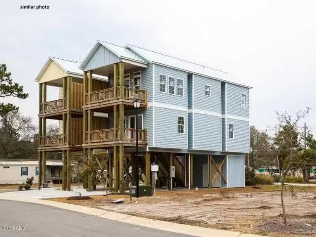 Single Family Residence Surf City, NC 207 Bridgeview Court #B