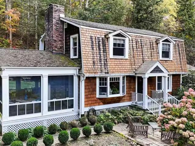 Single Family Saleal, Colonial Sharon, CT 102 Westwoods Roa.