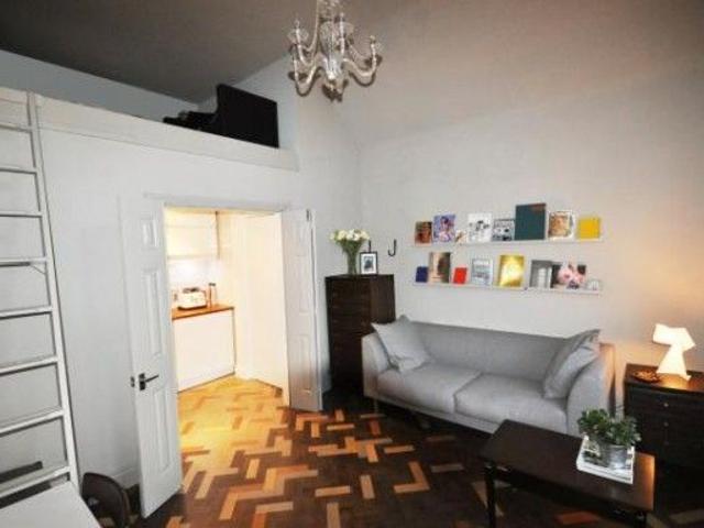 Single flat for rent in London