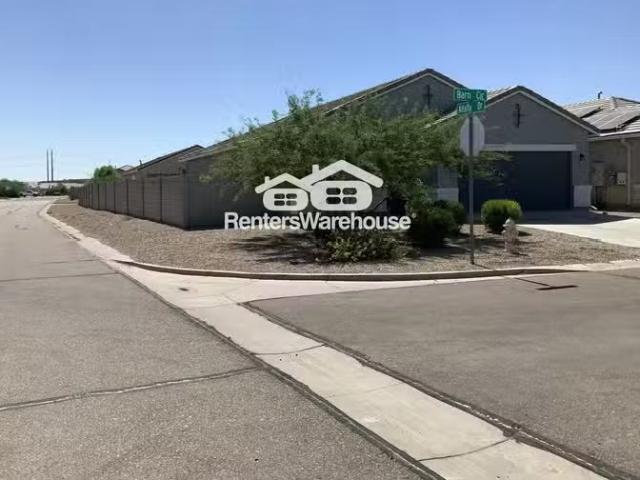 Single level 3 bedroom house, pet friendly 24570 N Barn Cir