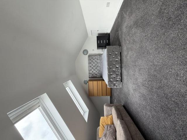 Single person 1 Bed Flat Rent £950 inc all Bills