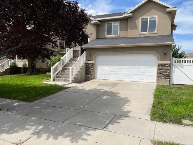 Single Private Room: 1868 WPointeMeadowLoop
