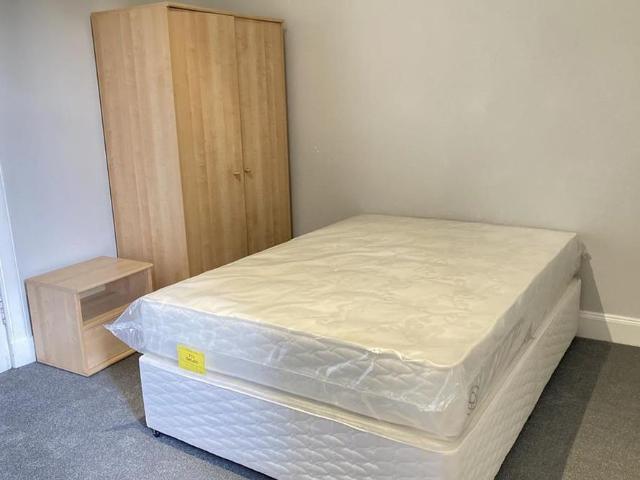 single room for rent in Morningside