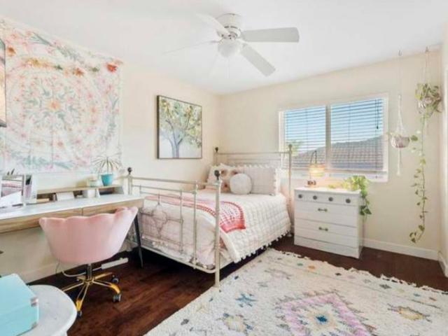 Single Room in 5 bed house in San Marcos