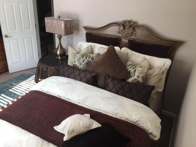 Single Room in 1 bed house in Woodstock
