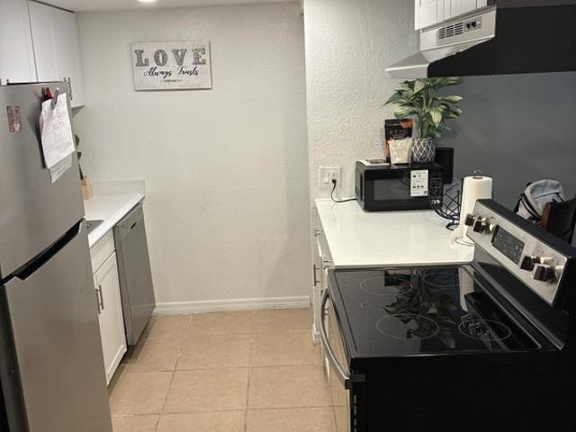 Single Room in 2 bed apartment in Orlando
