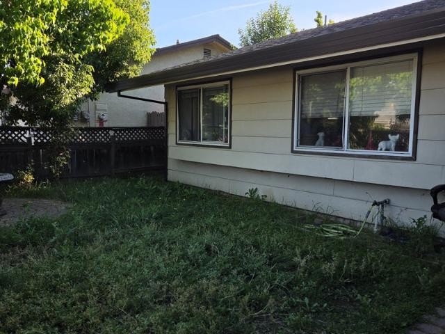 Single Room in 3 bed house in Fair Oaks