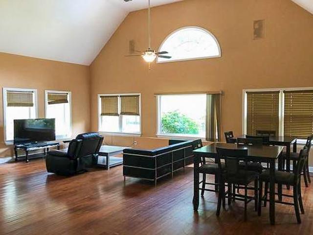 Single Room in a nice peaceful Home in Cumming