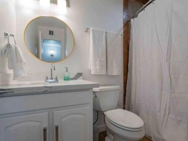 Single Room in Scottsdale