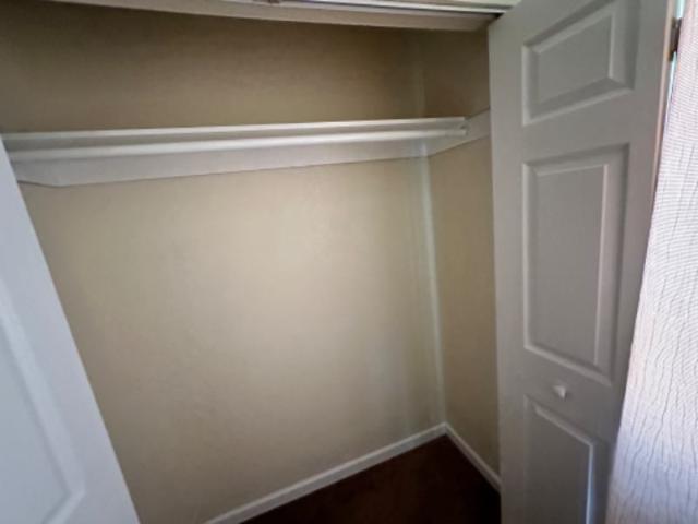 Single Rooms For Rent