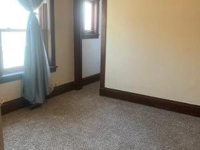 Single Roomutilities included