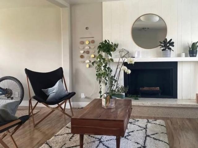 Single Woman Bedroom Available June 1