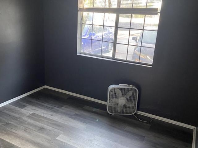 Single tenant room for rent