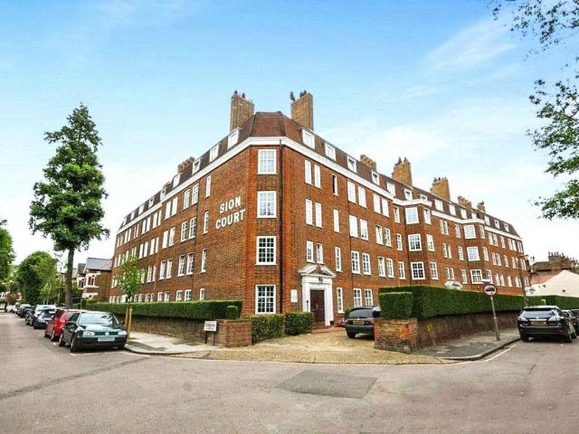 Sion Court, Twickenham 2 bed apartment to rent £2,400 pcm £554 pw