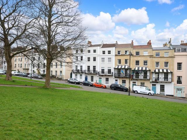 Sion Hill, Clifton, BS8 4 bed terraced house to rent £5,000 pcm £1,154 pw
