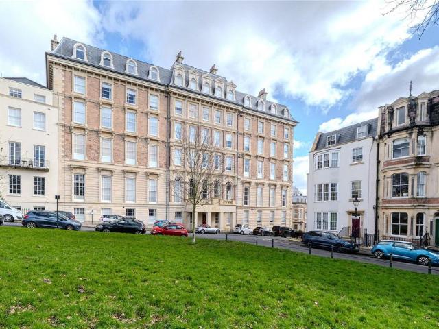 Sion Place, Clifton, Bristol, BS8 2 bed apartment to rent £2,100 pcm £485 pw