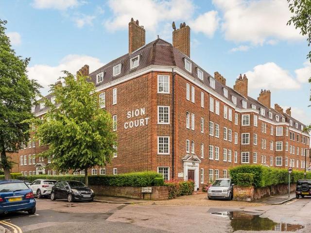 Sion Road, Twickenham TW1 2 bed flat to rent £2,400 pcm £554 pw