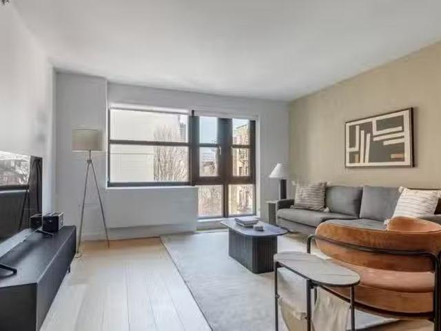 Sioné, 171 Suffolk St, Lower East Side 1 Bedroom 1 Bath
