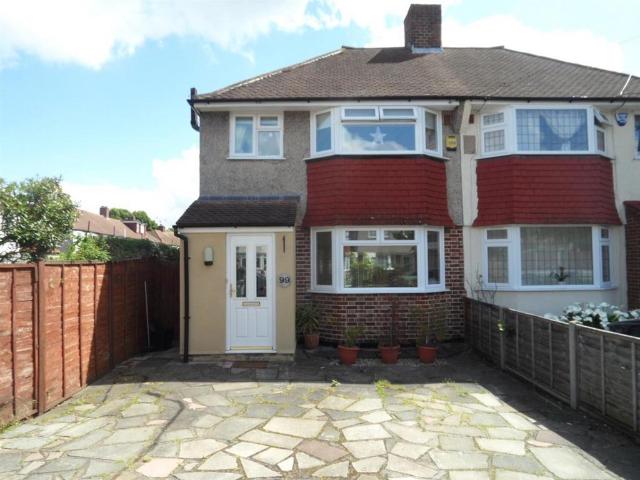 Sidcup, Kent DA15 3 bed semi detached house to rent £2,100 pcm £485 pw