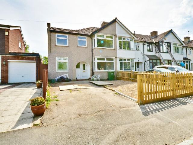 Sidcup, Kent DA15, 4 bed semi detached house to rent, £2,600 pcm | PrimeLocation