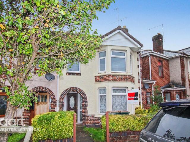 Siddeley Avenue, Coventry 3 bed terraced house to rent £1,175 pcm £271 pw