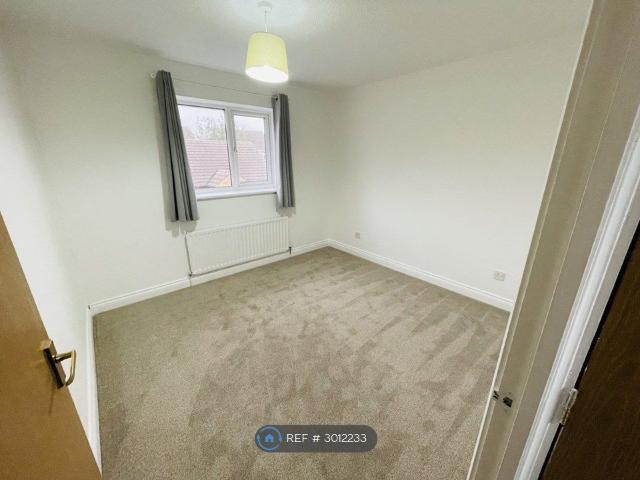 Siddons Close, Peterborough PE8, 3 bed terraced house to rent, £1,200 pcm | PrimeLocation