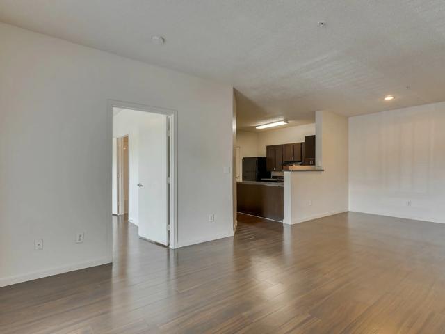 Siddons Place 3 Bedroom Apartment for Rent at 250 Pennsylvania Ave, Fort Worth, TX 76104