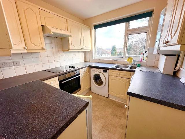 Sidmouth Road, Orpington, Kent BR5, 2 bed flat to rent, £1,550 pcm | PrimeLocation