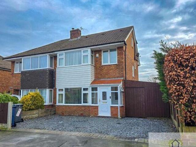 Sidney Avenue, Hesketh Bank, 4 Bedroom Semi detached