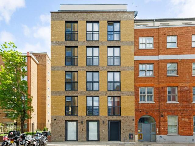 Sidney Street, Whitechapel, London 1 bed apartment to rent £2,100 pcm £485 pw