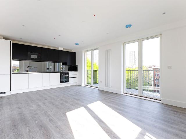 Sidney Street, Whitechapel, London E1, 1 bed flat to rent, £2,000 pcm | PrimeLocation