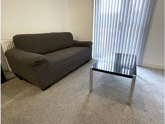 Sidney Place, Liverpool L7, 2 bed flat to rent, £1,100 pcm | PrimeLocation