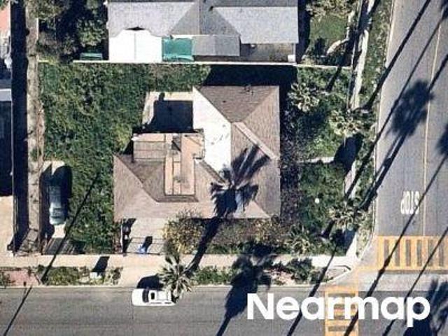 Siemon Ave