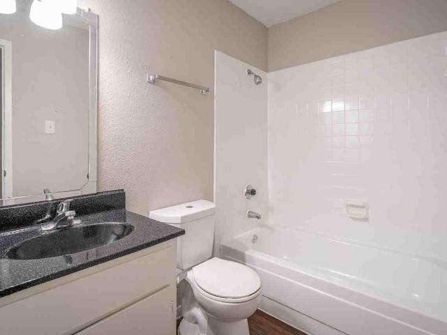 Siena Courtyards Apartments 1 Bedroom Apartment for Rent at 13503 Northborough Dr, Houston, TX 77067 Greater Greenspoint