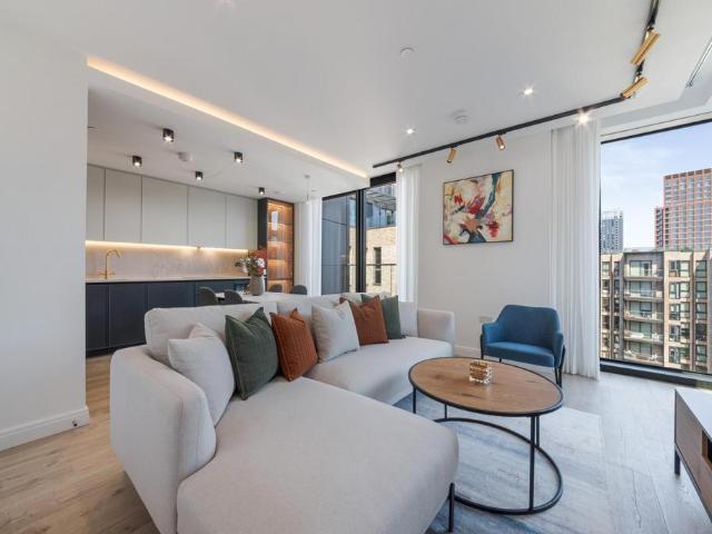 Siena House, 250 City Road, EC1V 2 bed apartment to rent £4,147 pcm £957 pw