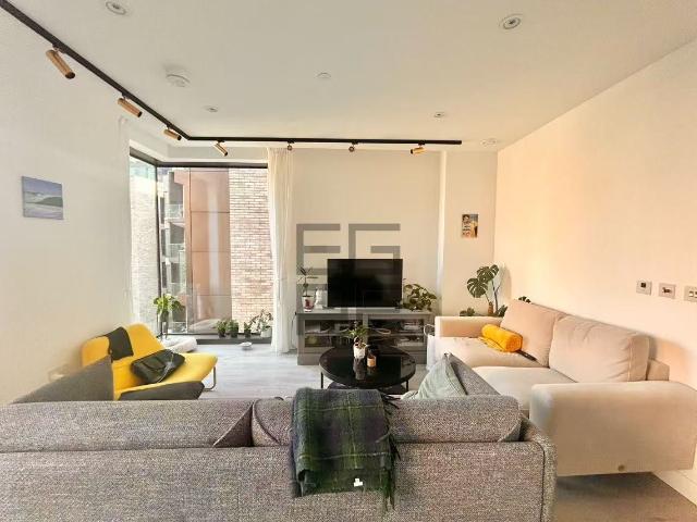 Siena House, 250 City Road, London EC1V, 2 bed flat to rent, £4,000 pcm | PrimeLocation